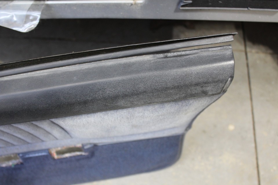 82-92 Camaro Z28 IROC RS Driver & Passenger Door Panels Blue Original ...