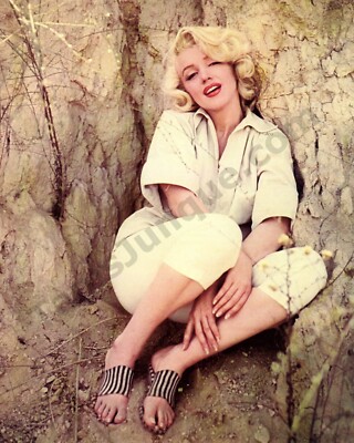 Marilyn Monroe Casual Khaki & Sandals Original BOOK PAGE PHOTO ...
