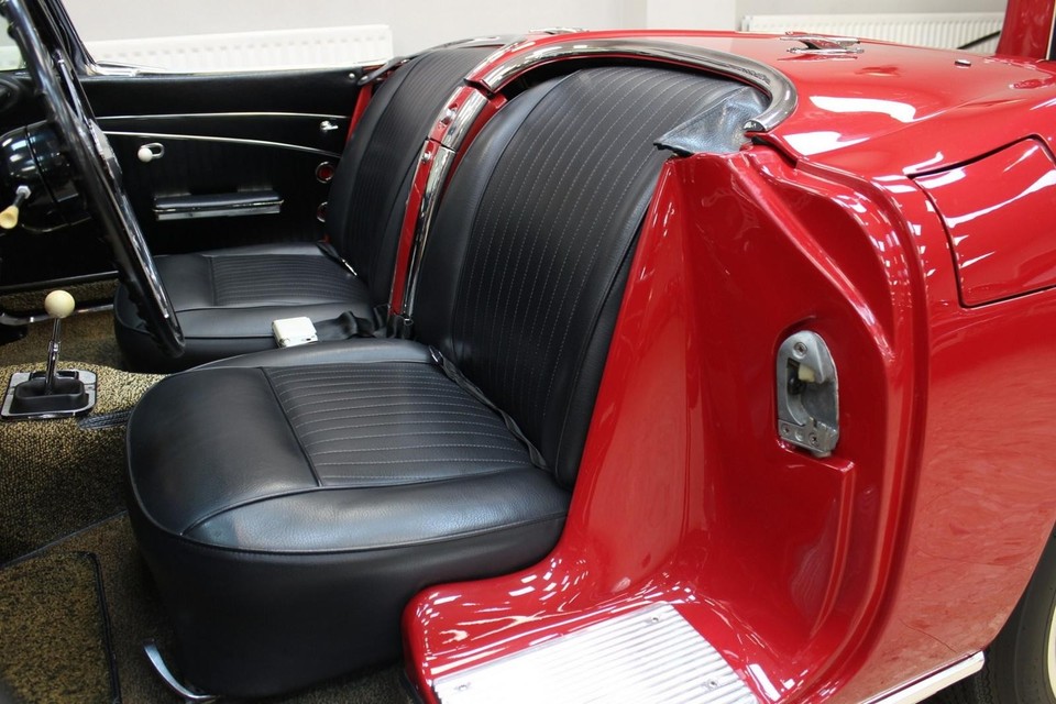 1962 Chevrolet Corvette C1 327 V8 Manual - Restored - Hard & Soft Top ...