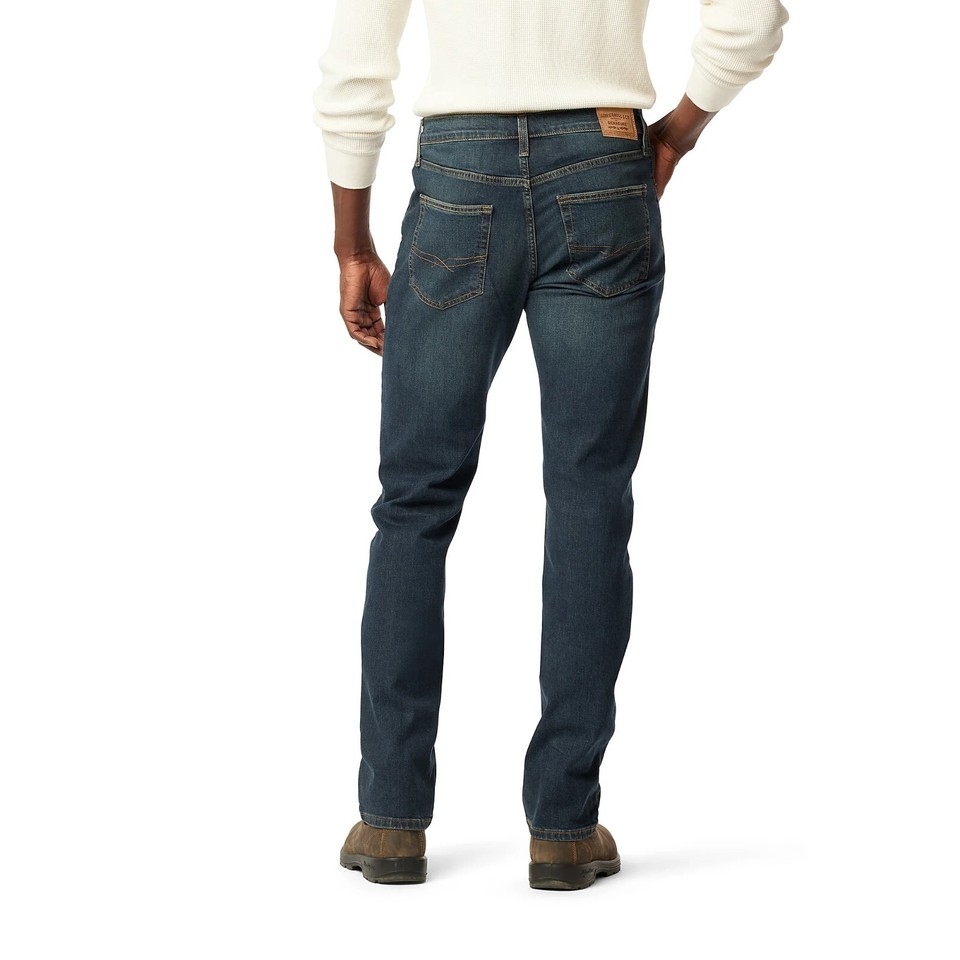 Signature by Levi Strauss Men's Straight Jeans Color The Biz Size 36x34 ...
