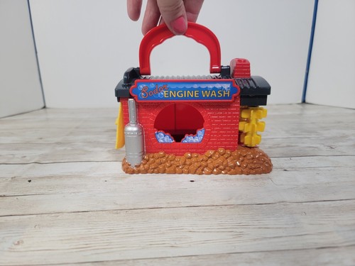 Thomas Wooden Railway Yellow Water Tower Tank w/ Plastic 2010 Engine ...