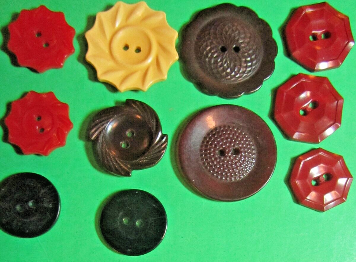 (11) VINTAGE ASSORTED EARLY PLASTIC? CASEIN? 2-HOLE BUTTONS-K238 | eBay