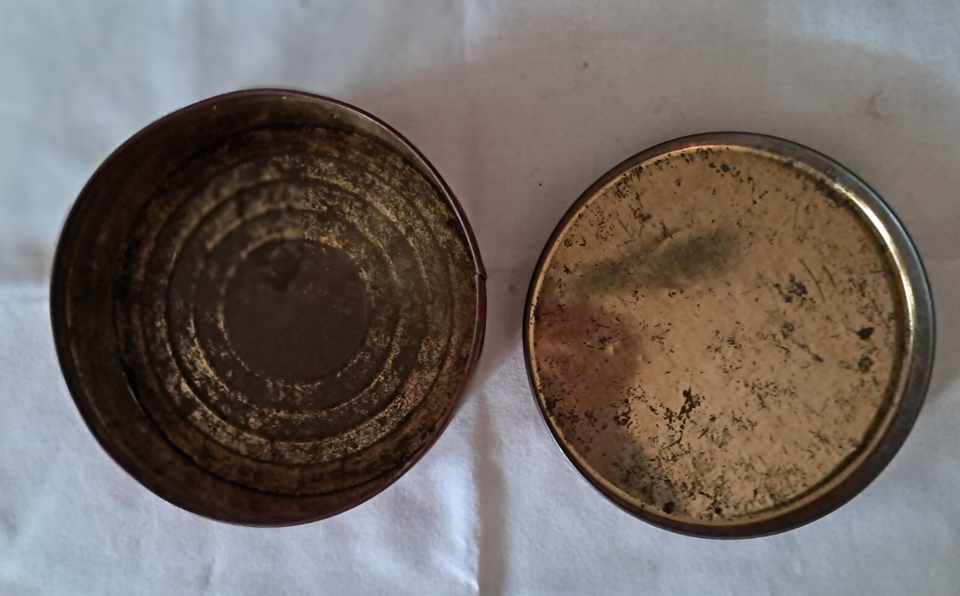 RARE VINTAGE COLLECTABLE SWEETACRES YULE TIDE TOFFEE TIN . 1900'S | eBay