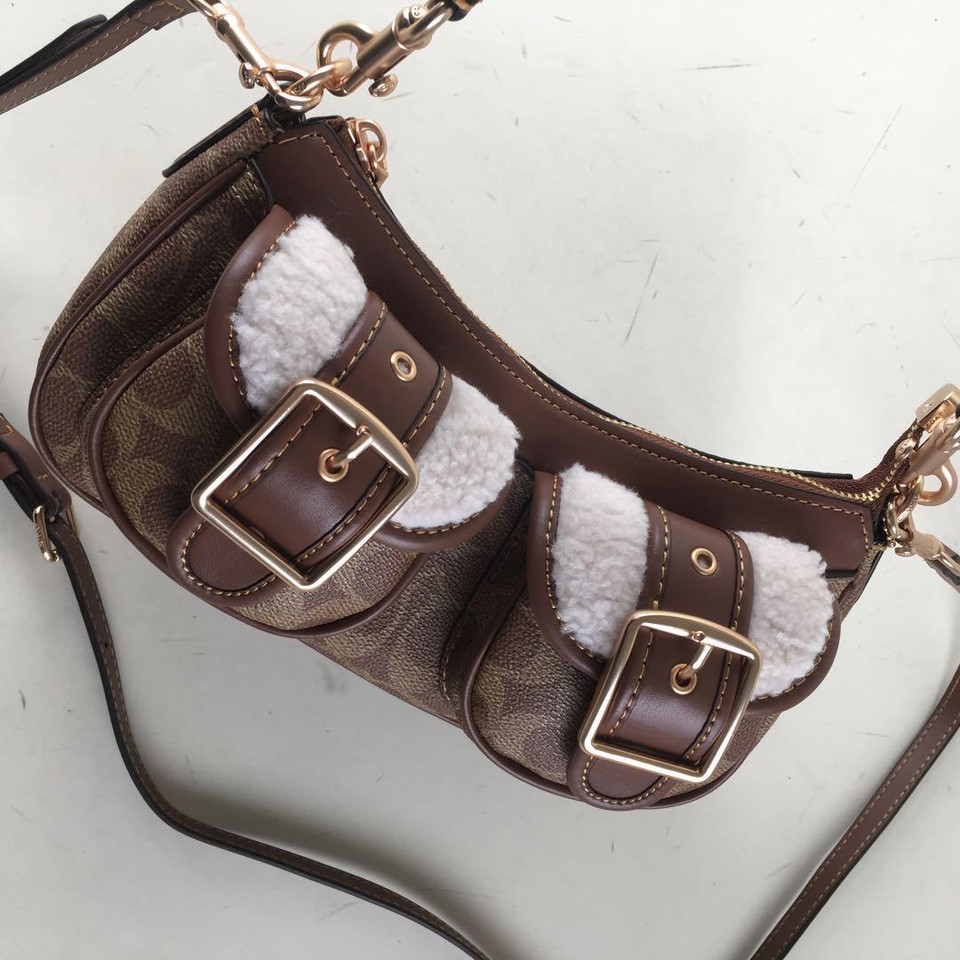 Coach Ashton Baguette Bag CY658 Signature Canvas Crossbody Brown Outlet ...