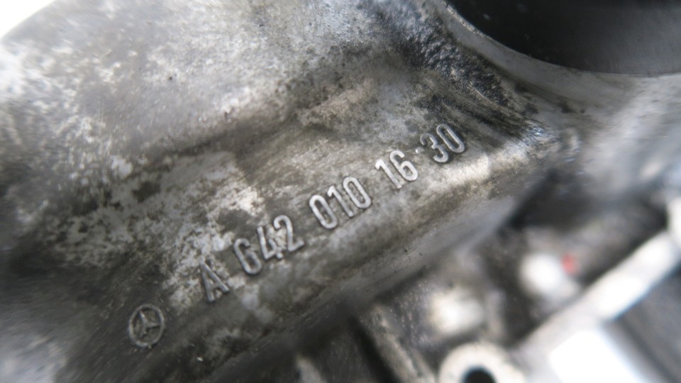 2009 MERCEDES 3.0 V6 ROCKER COVER O/S RIGHT A6420101630 REF4136 | eBay UK