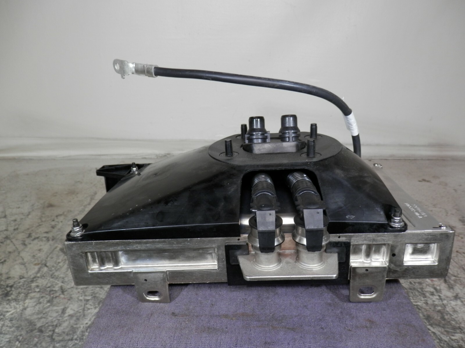 2019 Tesla Model 3 Media Control Module - #1462554-R0-H | eBay