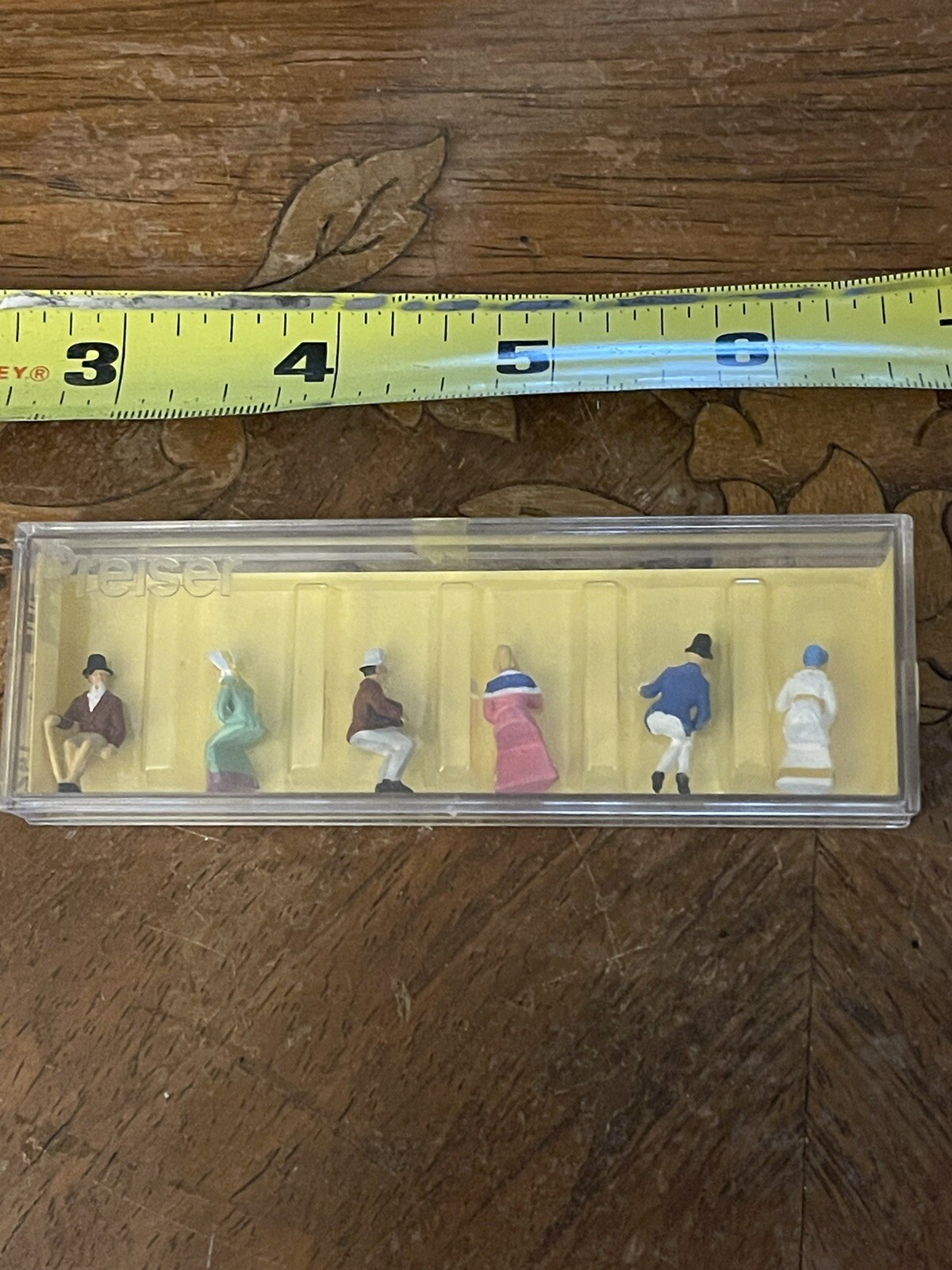 Seated Passengers Pedestrian Figure Set Preiser for HO Scale Trains 1: ...