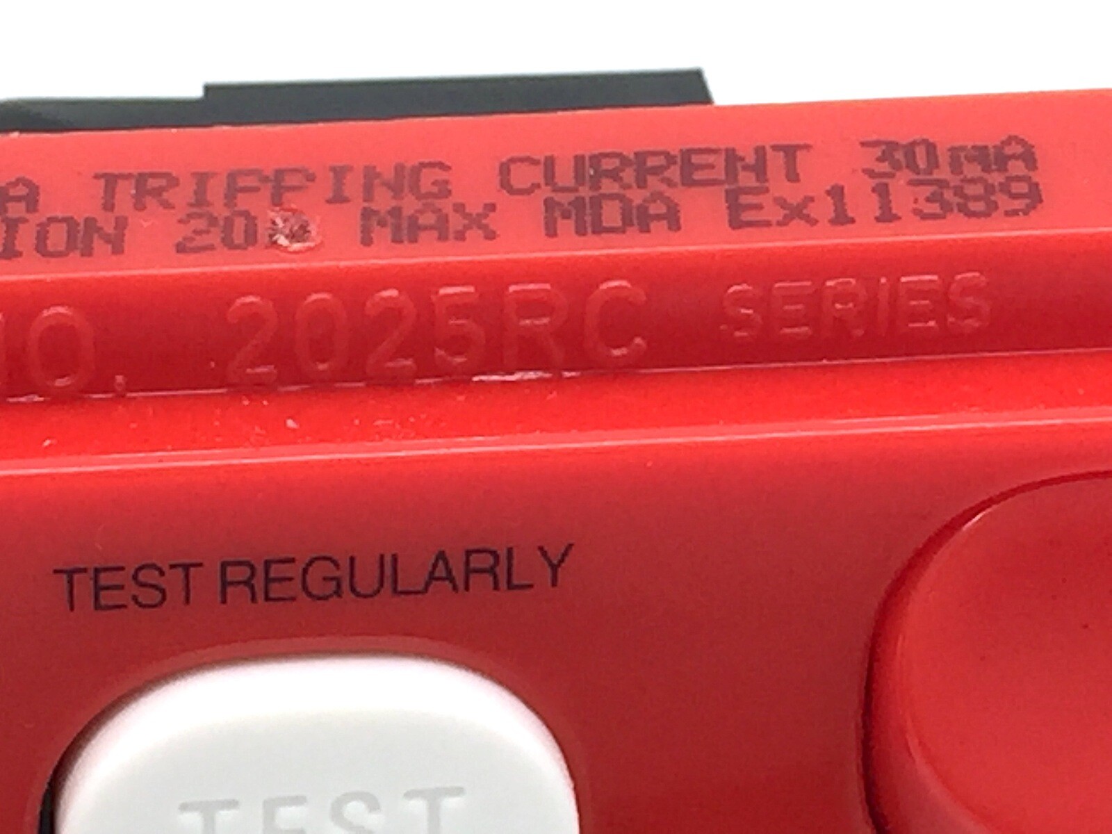 CLIPSAL 2025RC Double Power Outlet Lifesaver GPO with RCD 10A 250V 30mA ...