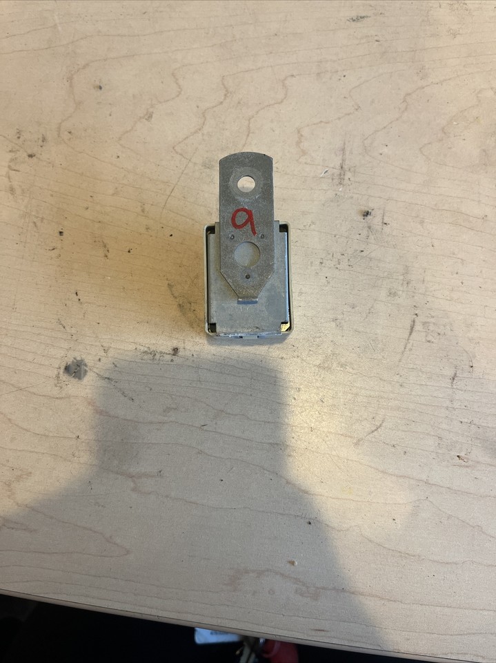 Toyota Hilux Pickup Truck Corona Automatic Transmission Relay 89531 ...