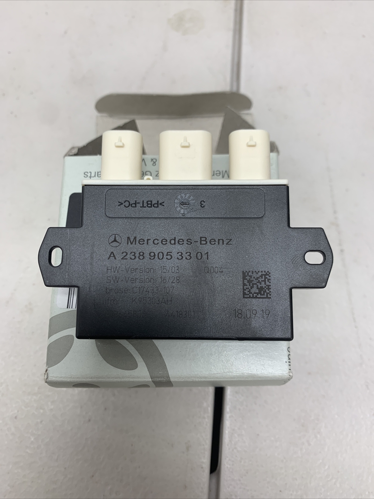 Mercedes-Benz CLA C117 Rear Bumper Switching Module A2389053301 OEM for ...