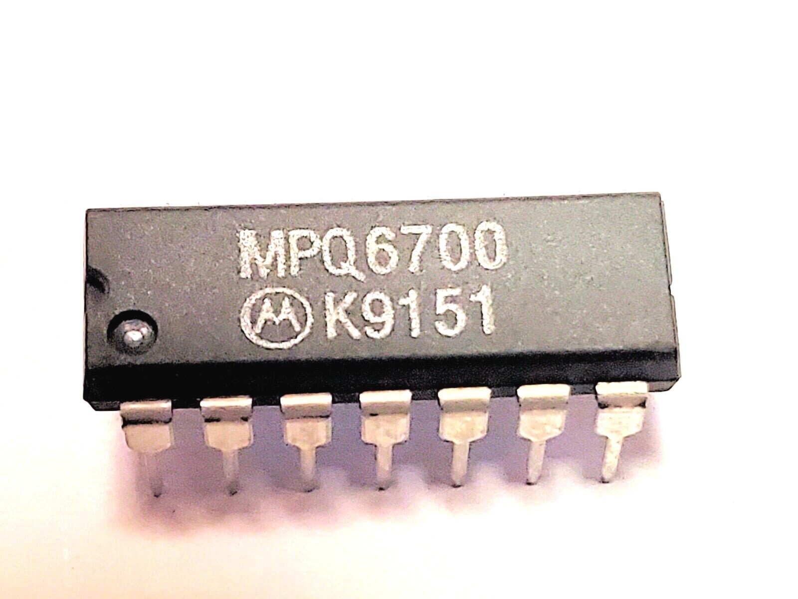 2 Pcs MPQ6700 Motorola 14 Pin DIP Quad Transistor Array for sale online ...