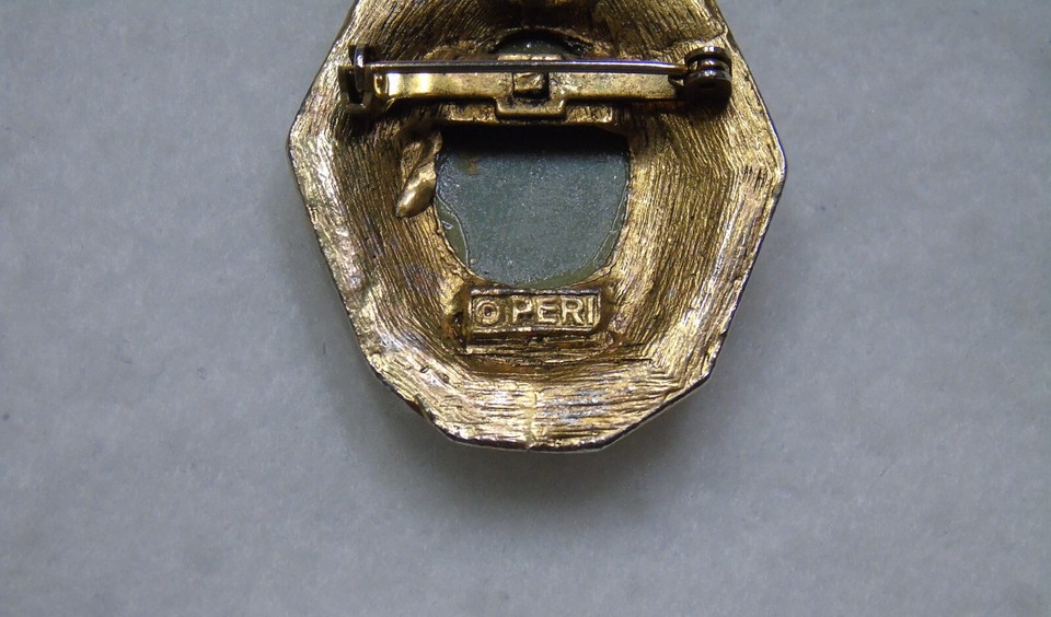 Vtg. Lot of 7 Cameo Brooch Pins - Coro, Peri, Sarah Coventry, Gerry's ...