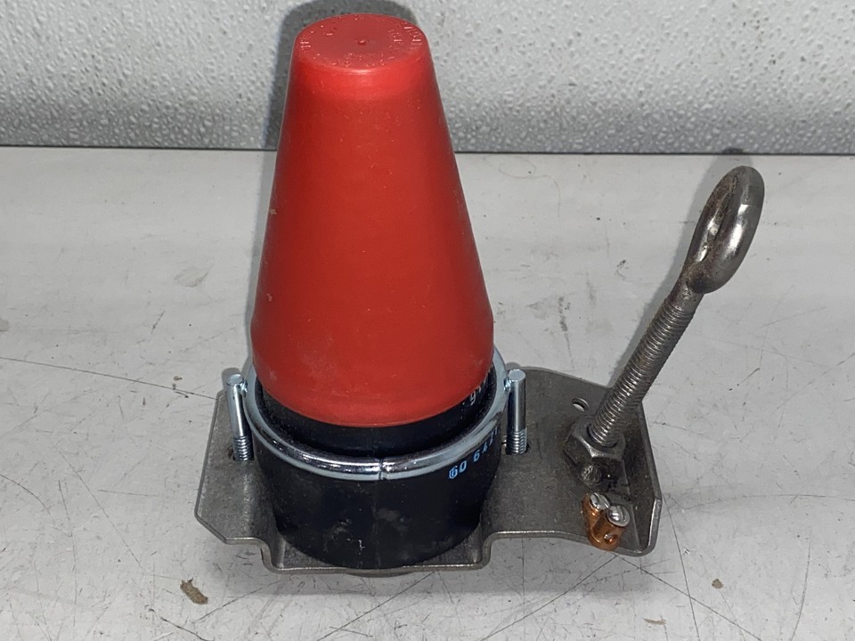 Eaton Cooper Insulated Standoff Bushing ISB215 | eBay