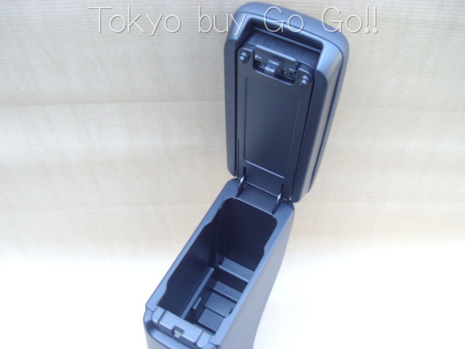 Toyota Prius C AQUA Arm Rest Center Console box Genuine OEM Part NHP10 ...