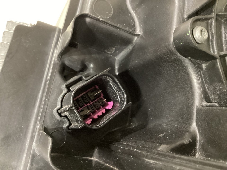 2022 2023 Audi Q4 E-Tron Opt 8IY Matrix LED Headlight Right Used OEM ...