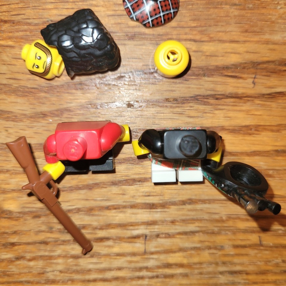 Lego English Royal Gaurd / Scottish Bag Piper Mini Figures | eBay