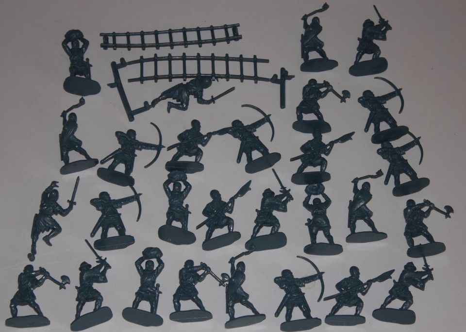 Airfix Toy Soldiers medeieval foot knights 1/32 Scale new old shop ...