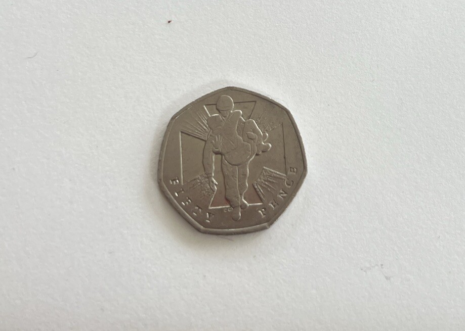 RARE Fifty Pence 50p Commemorative World War 2 ll Coin 2006 wounded ...