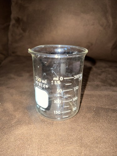 Pyrex Laboratory Glassware Corning 250 ml Beaker New #1000 | eBay