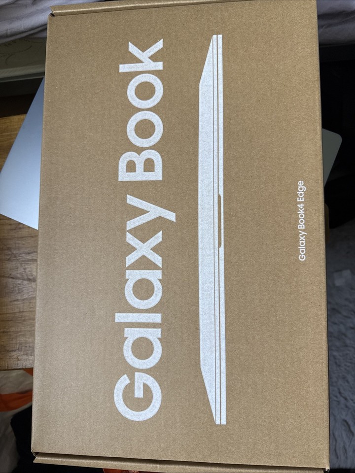 SAMSUNG Galaxy Book4 Edge 15.6" Laptop, Copilot+ PC - Snapdragon X Plus ...