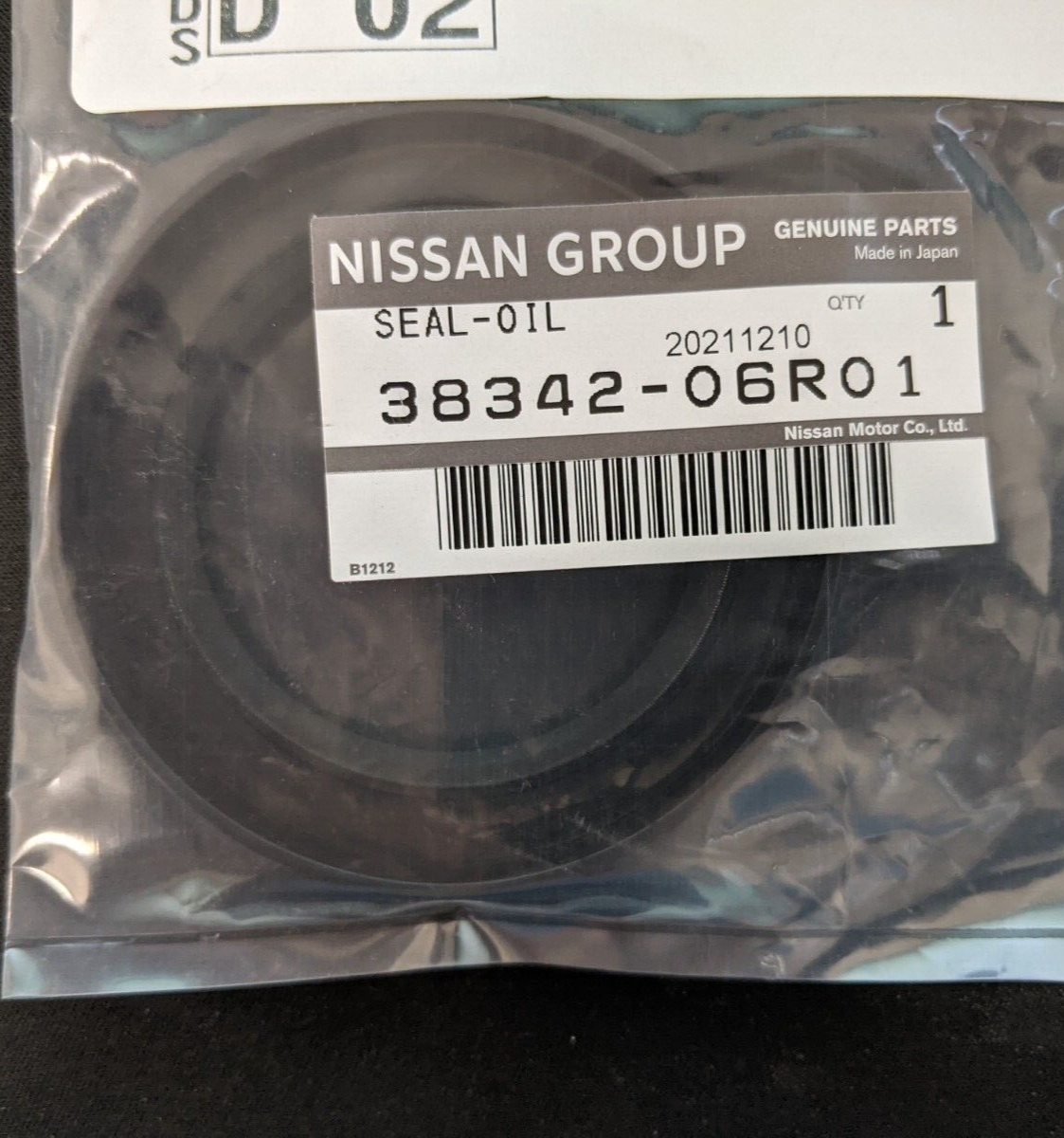 GENUINE OEM Converter Housing Differential Oil Seal for Nissan (38342 ...