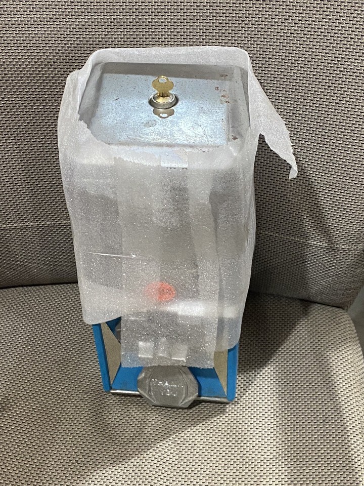 AA 60 Northwestern 60 NEW Globe Candy Gumball Vending Machine Dispenser ...