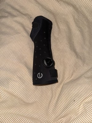 EXOS Short Arm Fracture Brace Open Thumb W BOA Adjuster Right Hand ...