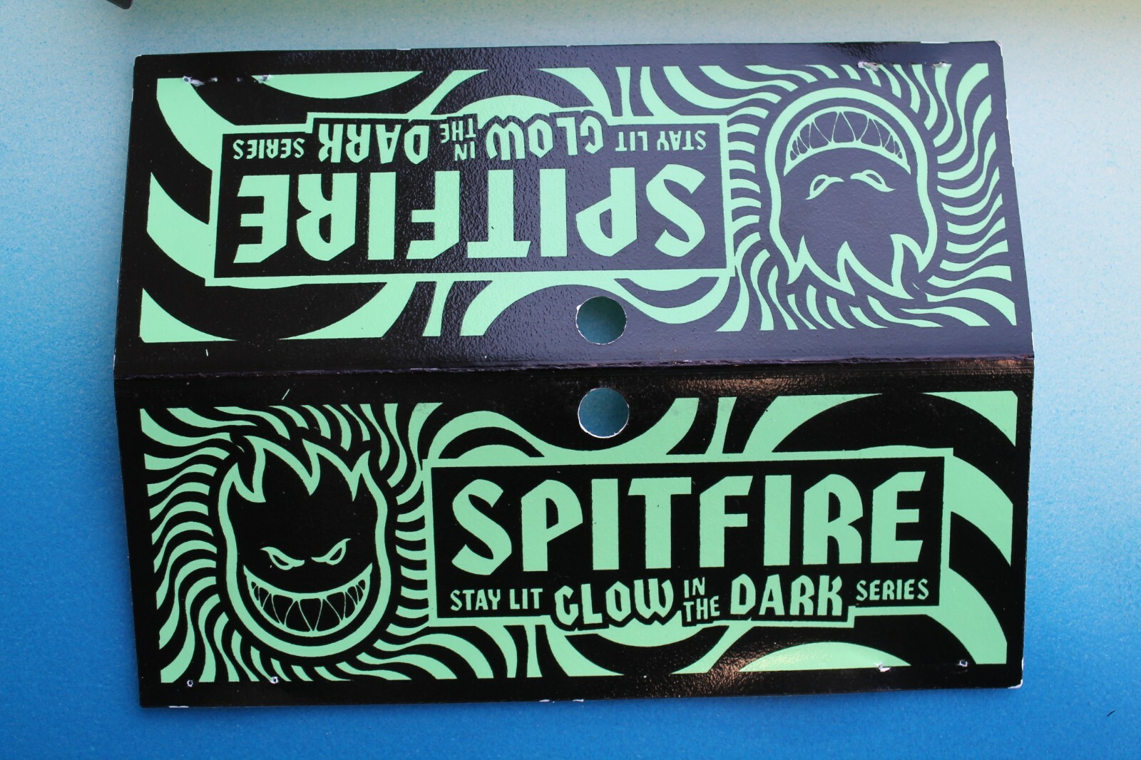 SPITFIRE Skateboard Wheels Stay Lit Glow In The Dark Skateboarding Tag ...