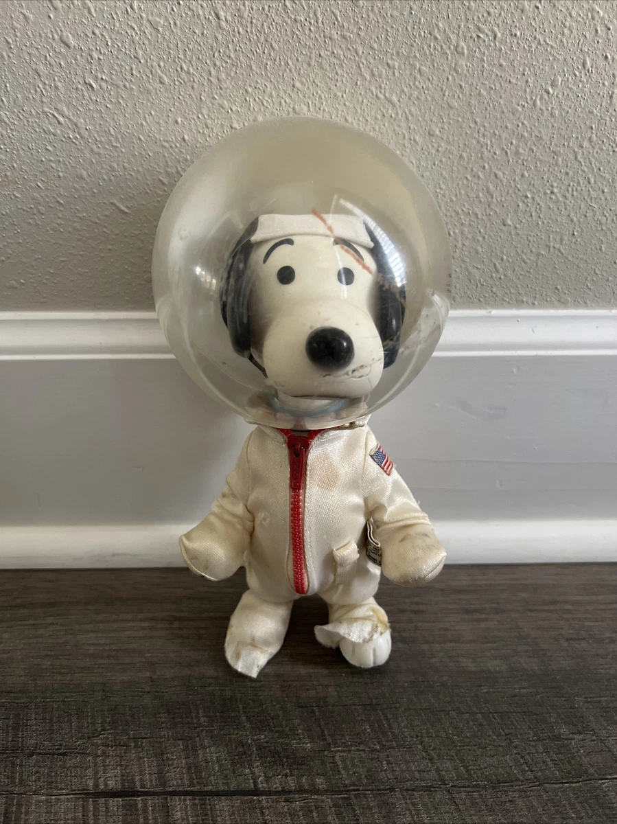 Retro Snoopy Astronaut