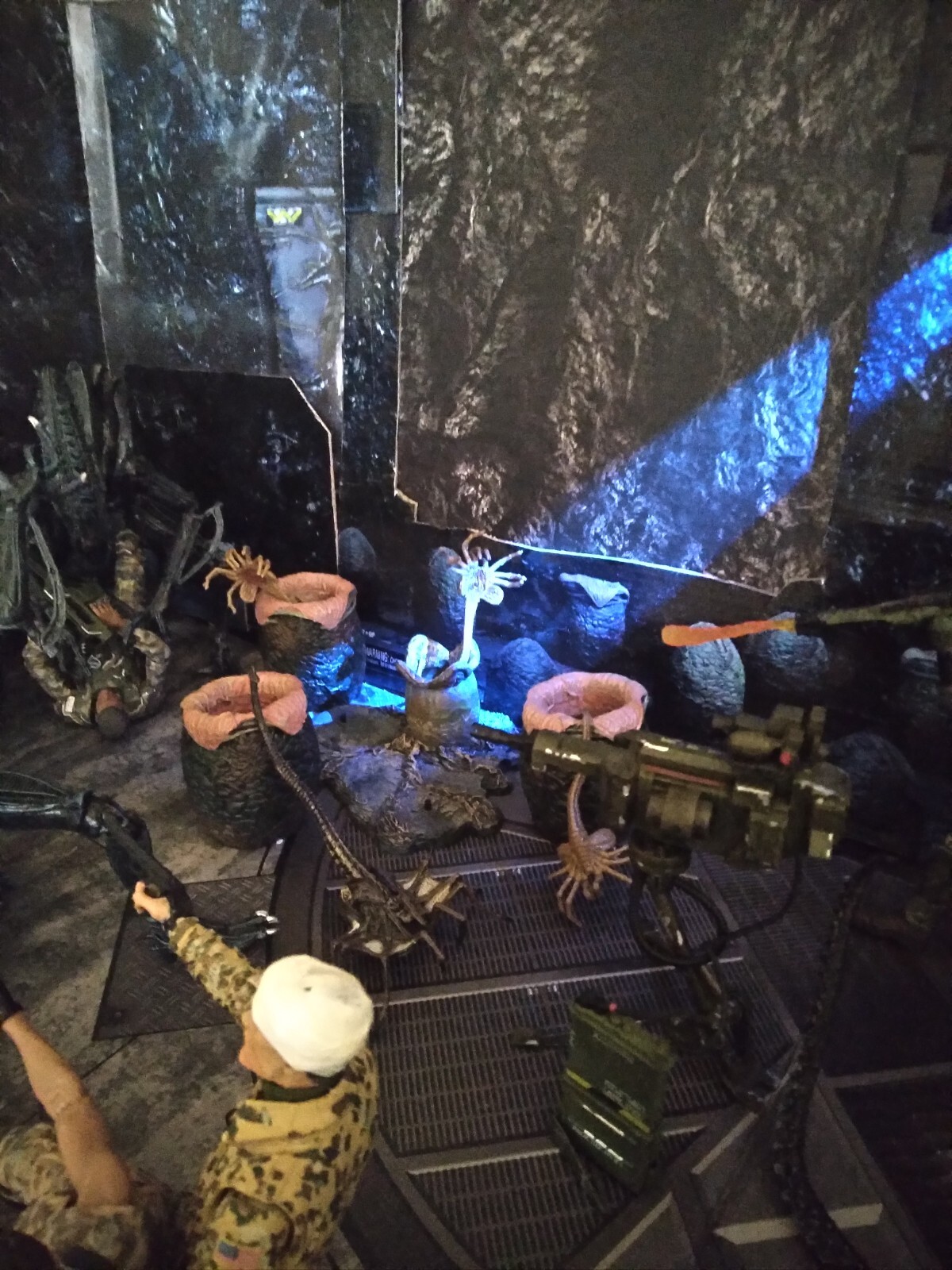 NECA ALIENS HUGE LOT DIORAMA RIPLEY,NEWT,HICKS,HUDSON,QUEEN, XENOMORP U ...