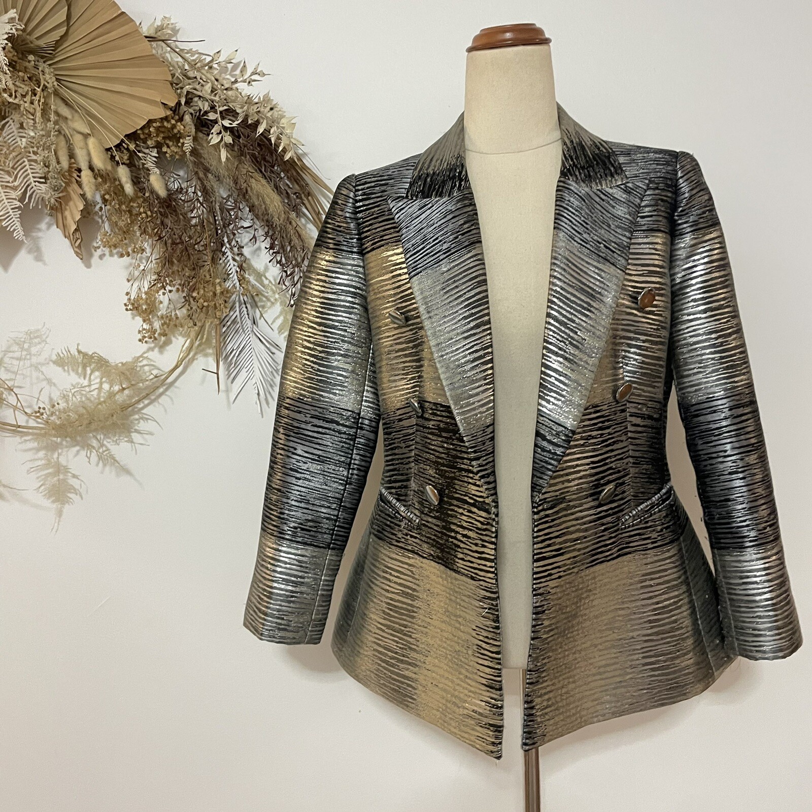 Carla Zampatti Womans metallic silver jacket Size 8 -… - Gem