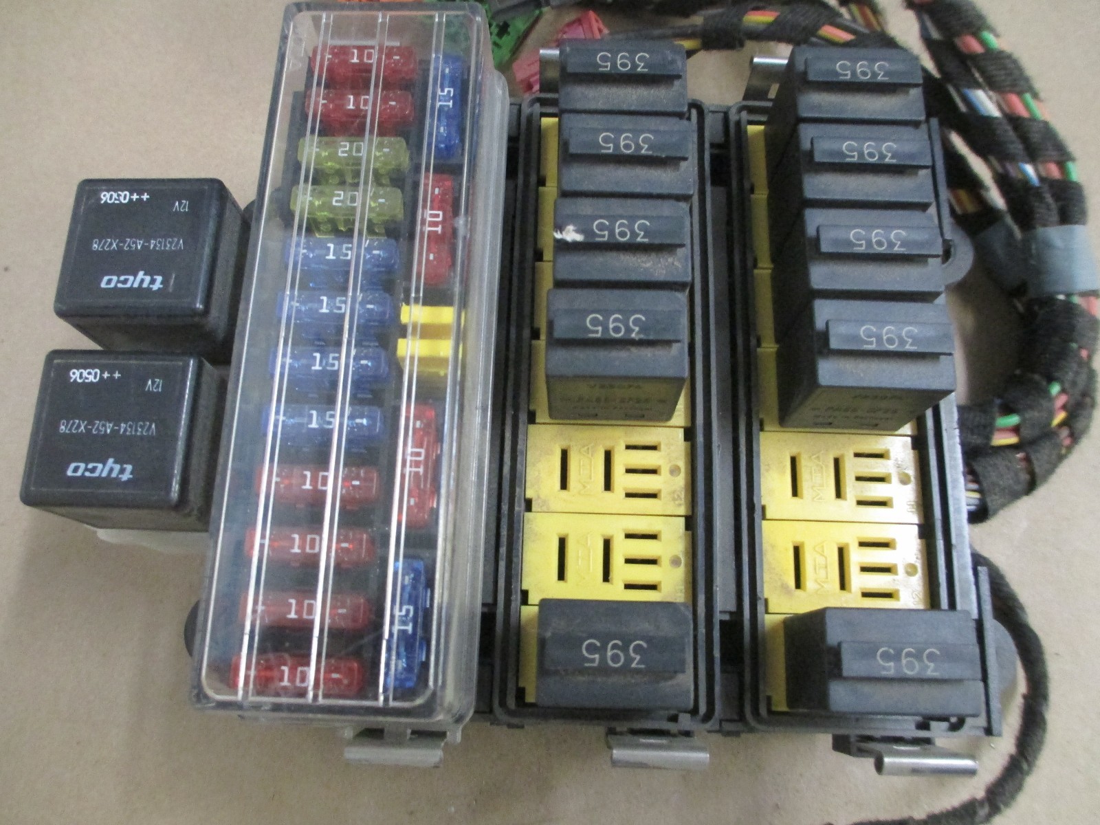 Lamborghini Gallardo Spider Engine Fuse Box / Relay Board # 407971258 ...