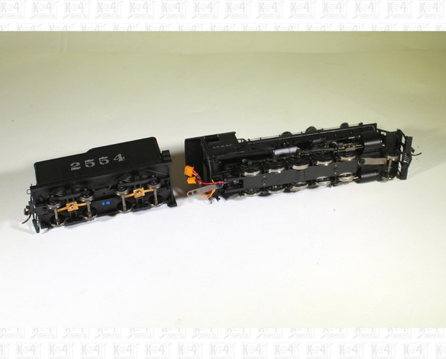 SPECTRUM 81709 2-10-0 Russion Decapod HO Train Engine - A.T.&S.F. 2554 ...