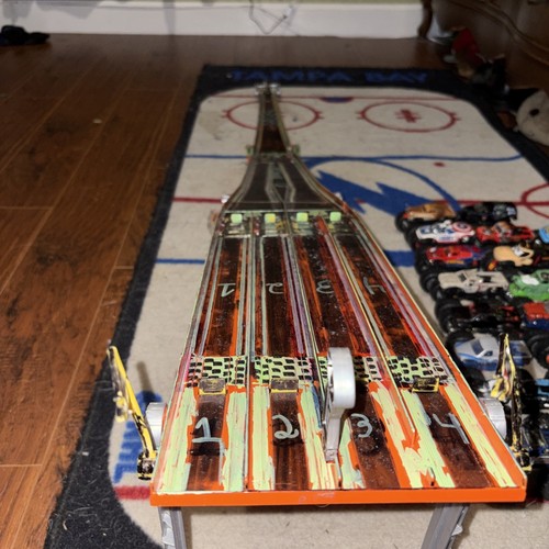 Hot Wheels Retro Race Track Set 4 Lane Raceway Elimination Vehicle ...