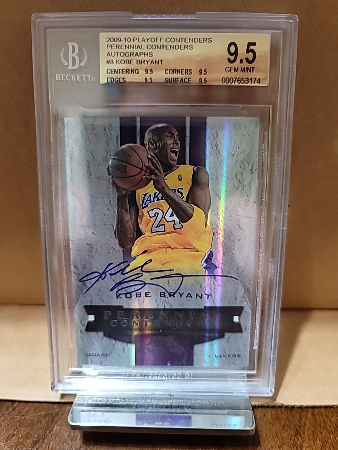Kobe Bryant 2009-10 Playoff Contenders Perennial #8 BGS 9.5 Auto 10 Ser ...