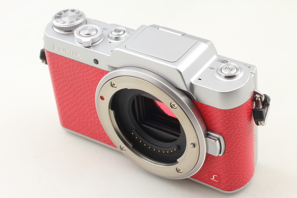 [Near MINT+] Panasonic LUMIX DMC-GF7 Body 16.0 MP Mirrorless Camera ...