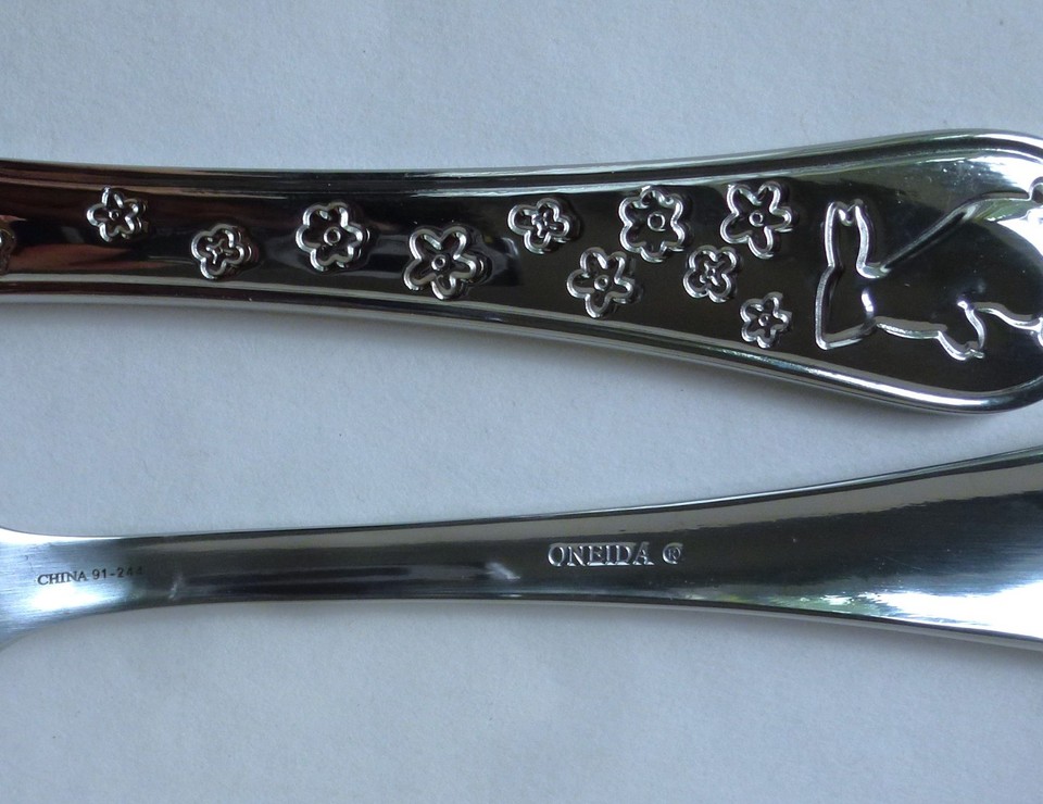 NIB Oneida Entertain 365 BUNNY HOP 5pc Hostess Set Stainless Serving ...