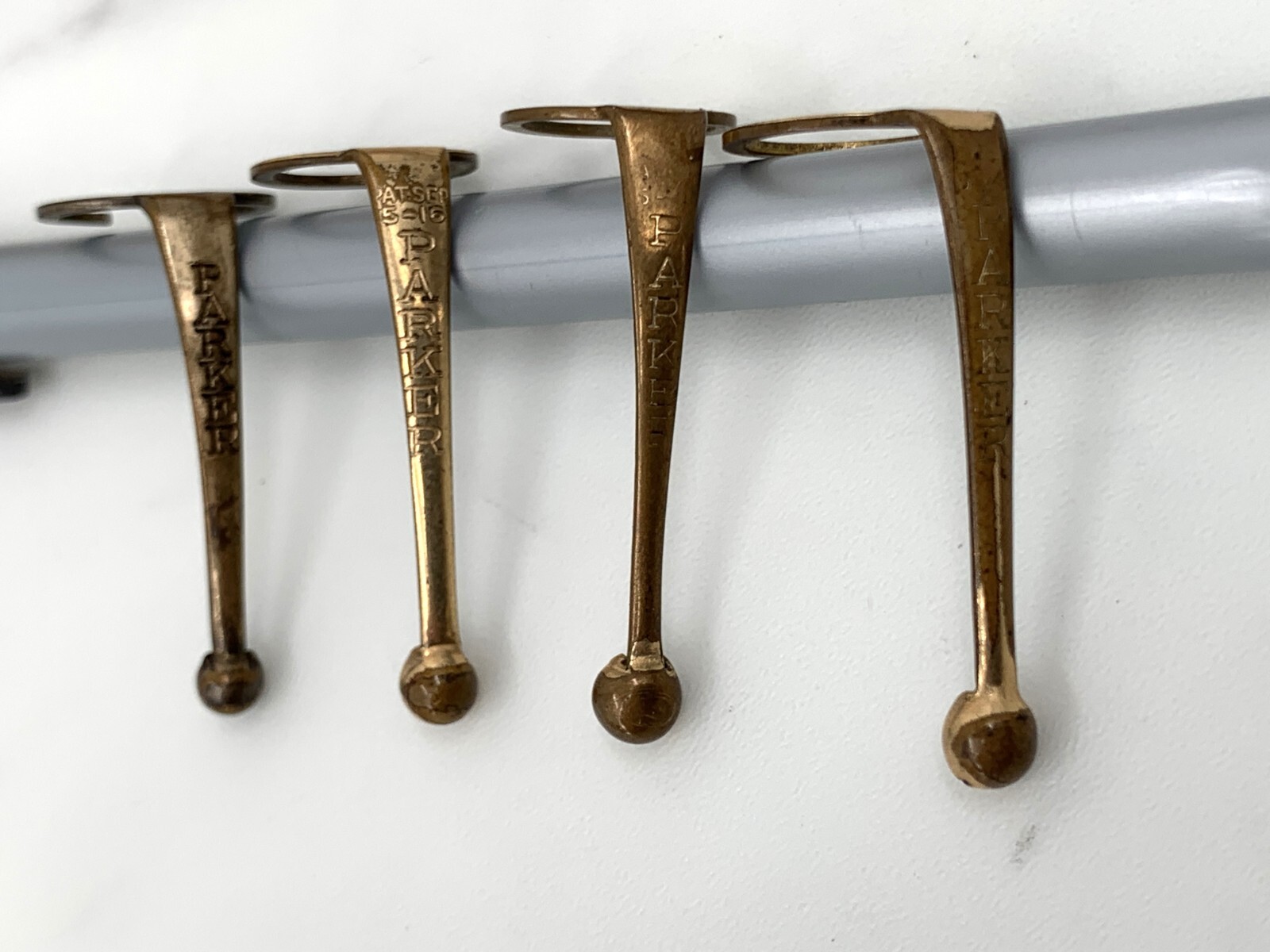 Parker Duofold Fountain Pen Clips lot for parts - La Paz County Sheriff ...