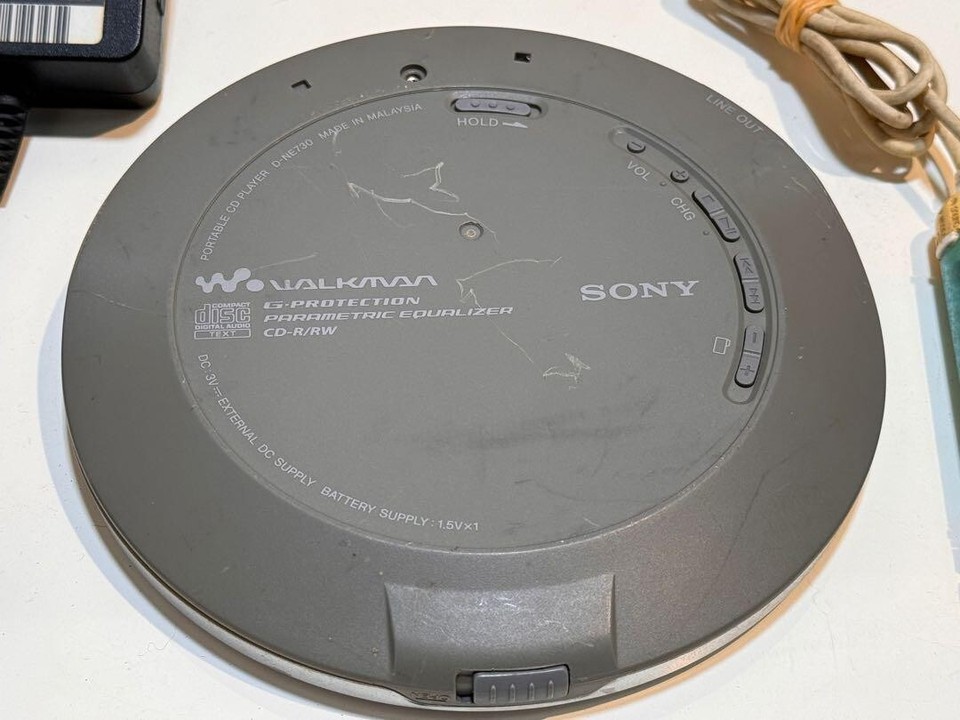 Sony CD Walkman D-NE730 Portable CD Player G-Protection ATRAC MP3 Works ...