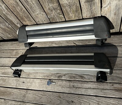 Thule Ski Snowboard 22" Roof Rack With Locks And Key | eBay