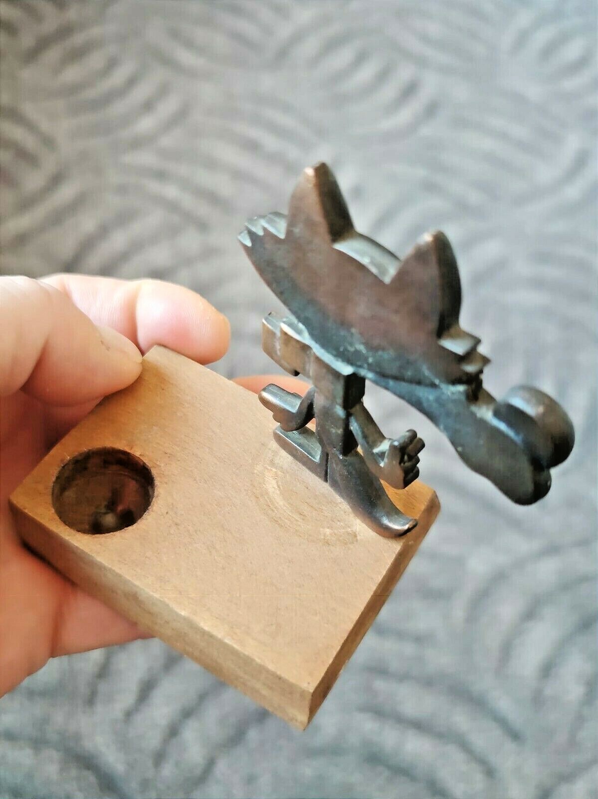 🔴OLYMPIC 1984 SARAJEVO, VUCHKO Mascot Metal figure on the pedestal of ...