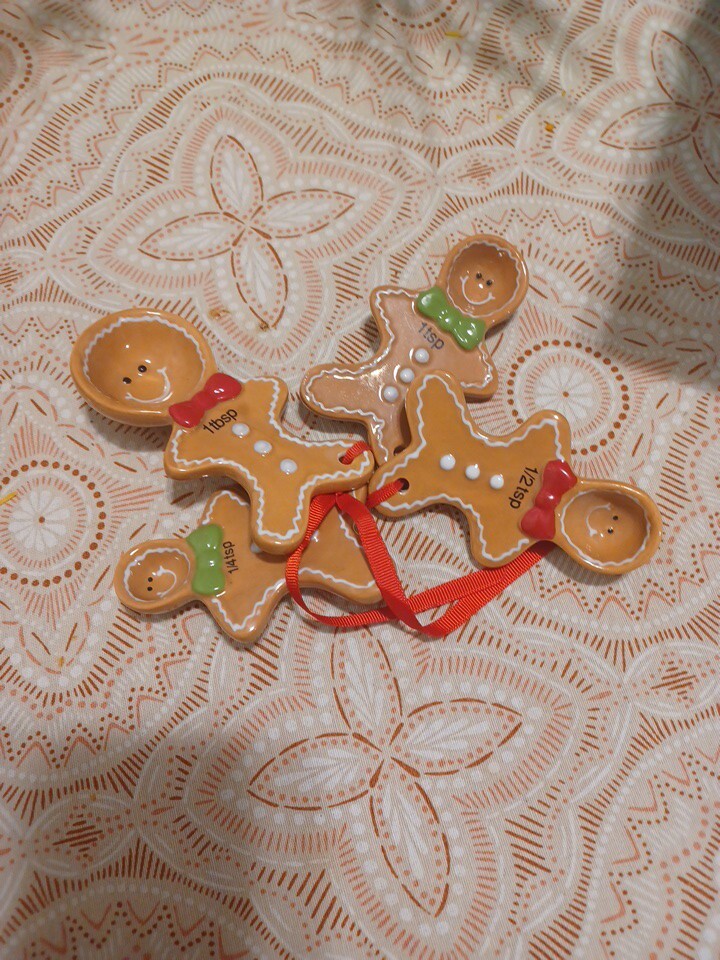 Pier 1 Gingerbread Man Ceramic Measuring Spoon Set of 4 | eBay
