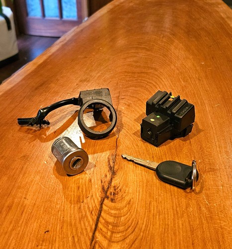 2005-2007 FORD FOCUS IGNITION SWITCH LOCK W/KEY, IMMOBILIZER OEM | eBay