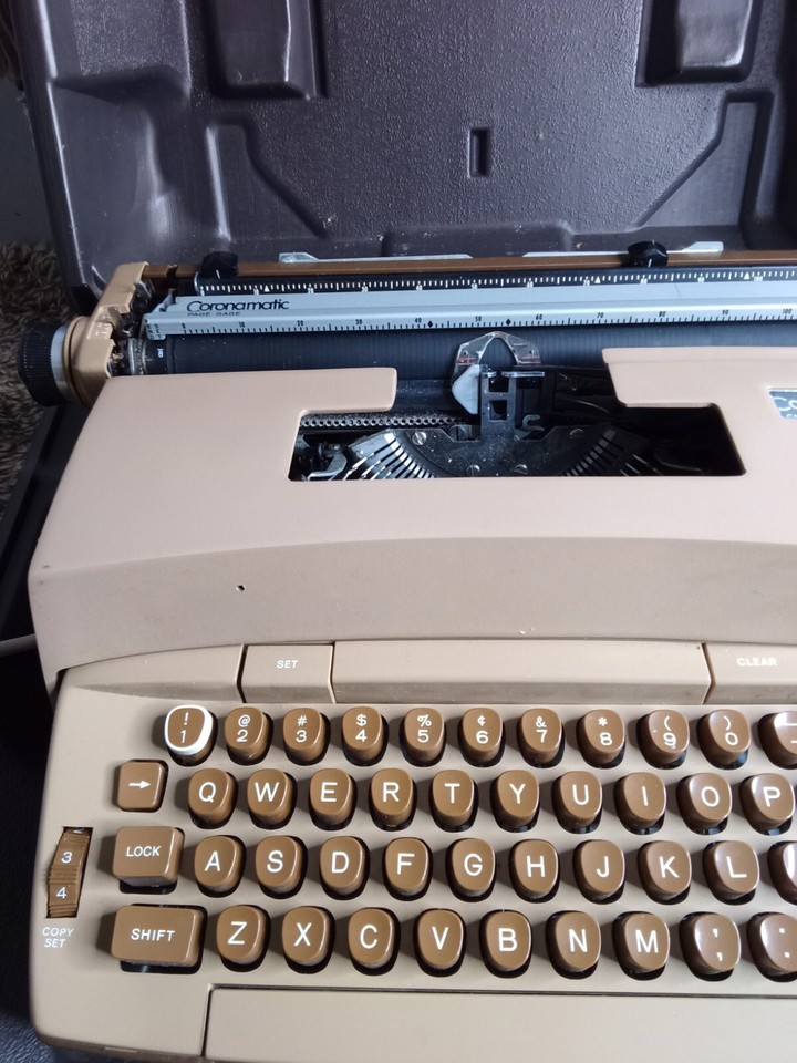 Smith-Corona Coronamatic Vintage Electric Typewriter Brown WORKS READ ...