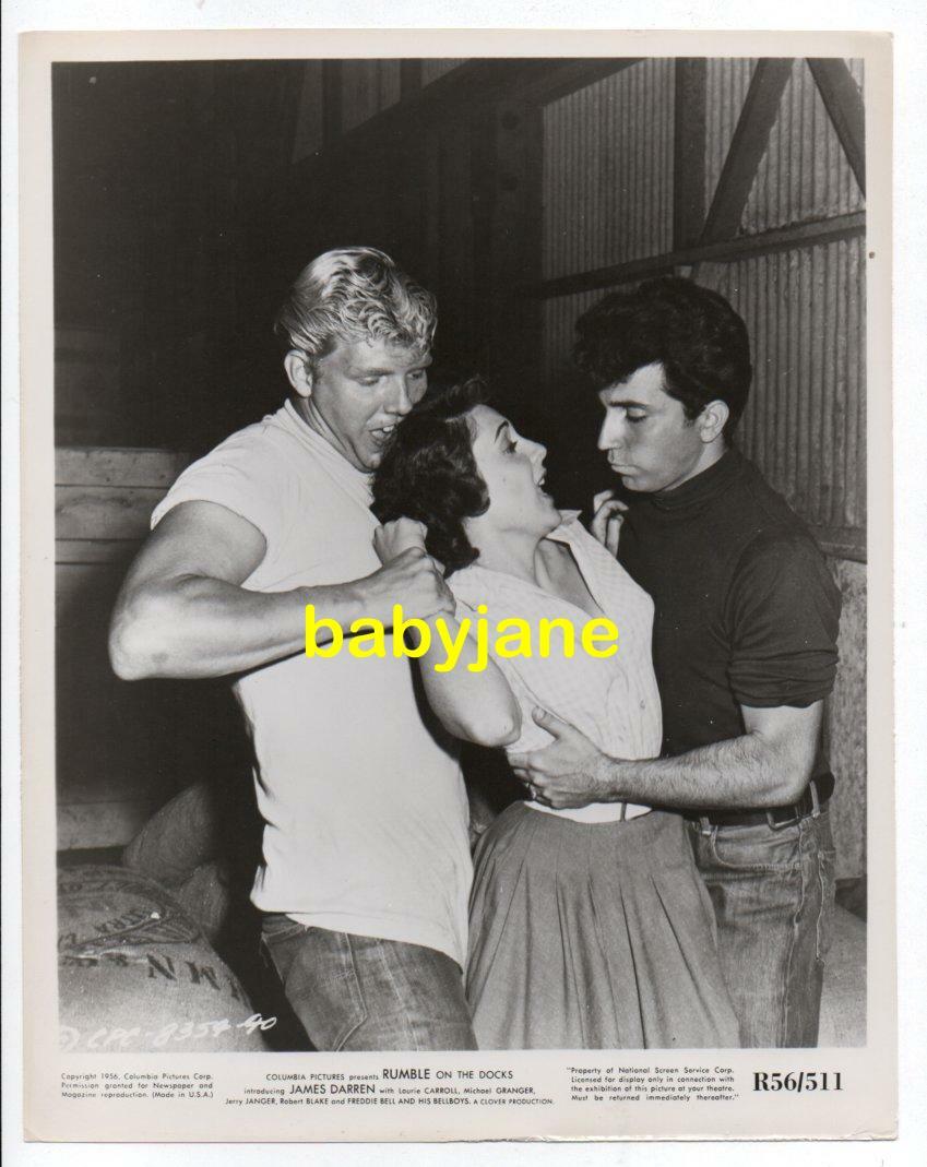LAURIE CARROLL ORIG 8X10 PHOTO ATTACKED BY DAN TERRANOVA STEPHEN SEARS ...