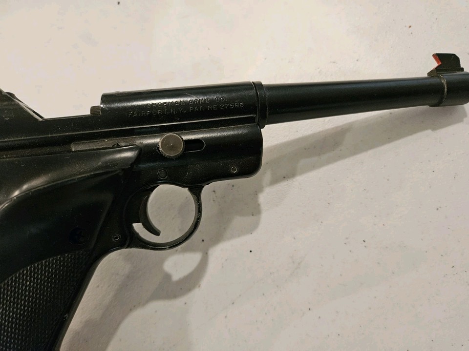 Vintage Crosman Mark II Target .117 CO2 Air Pistol Pellet Gun LEFT ...