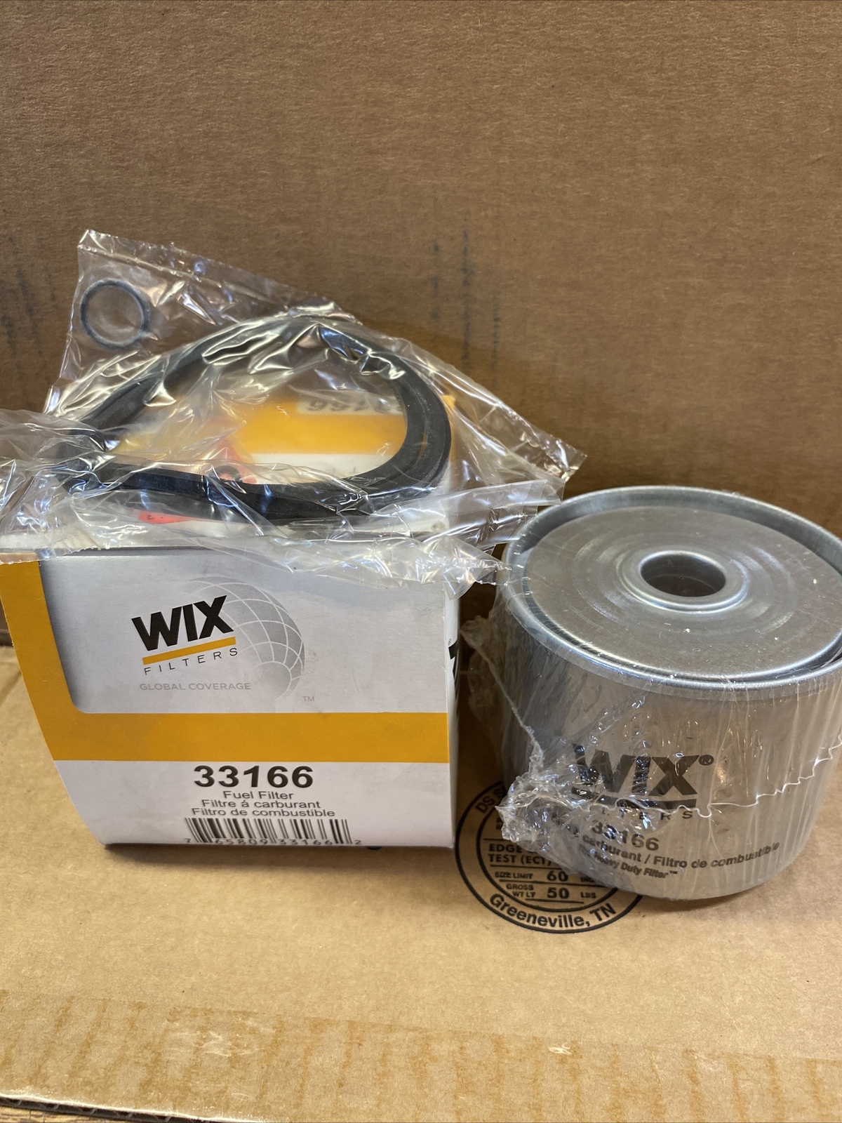 WIX 33165 - Fuel filter cross reference