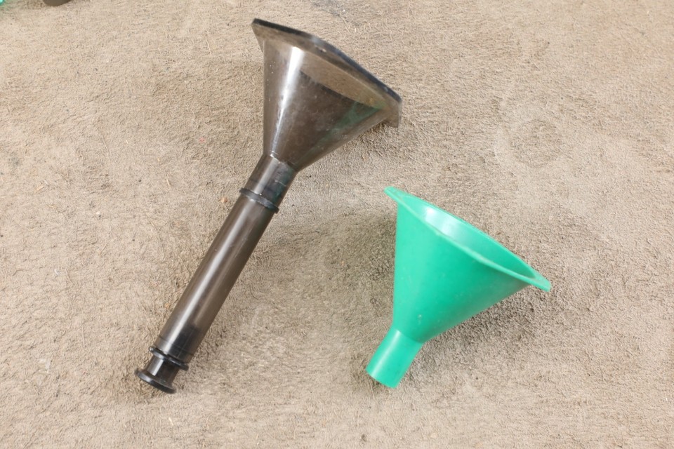 Reloading Lot: RCBS Uniflow Powder Measure, RCBS Range Master 750 ...