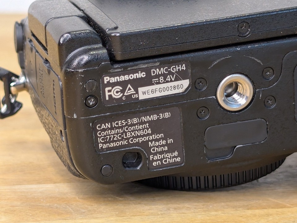 Panasonic Lumix DMC-GH4 4K Mirrorless Camera w/ 2 Batteries, Charger ...