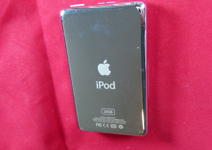 Apple iPod A1099 20 GB Photo White 4th Generation (MA079LL/A ...